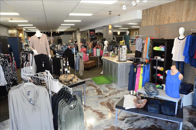 Leuthold Clothing Stores - Cresco, IA